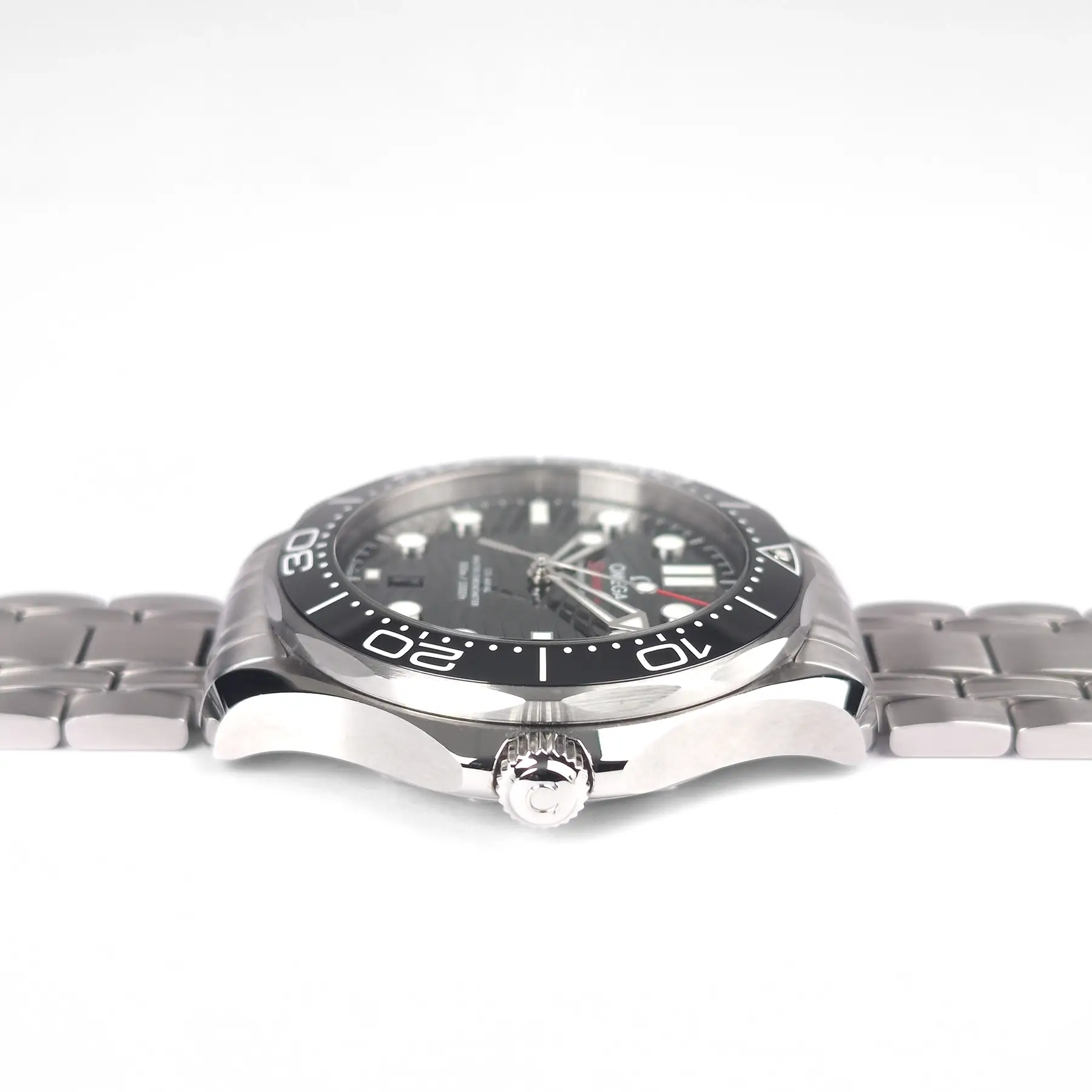 Omega Seamaster Diver 300 M210.30.42.20.01.001