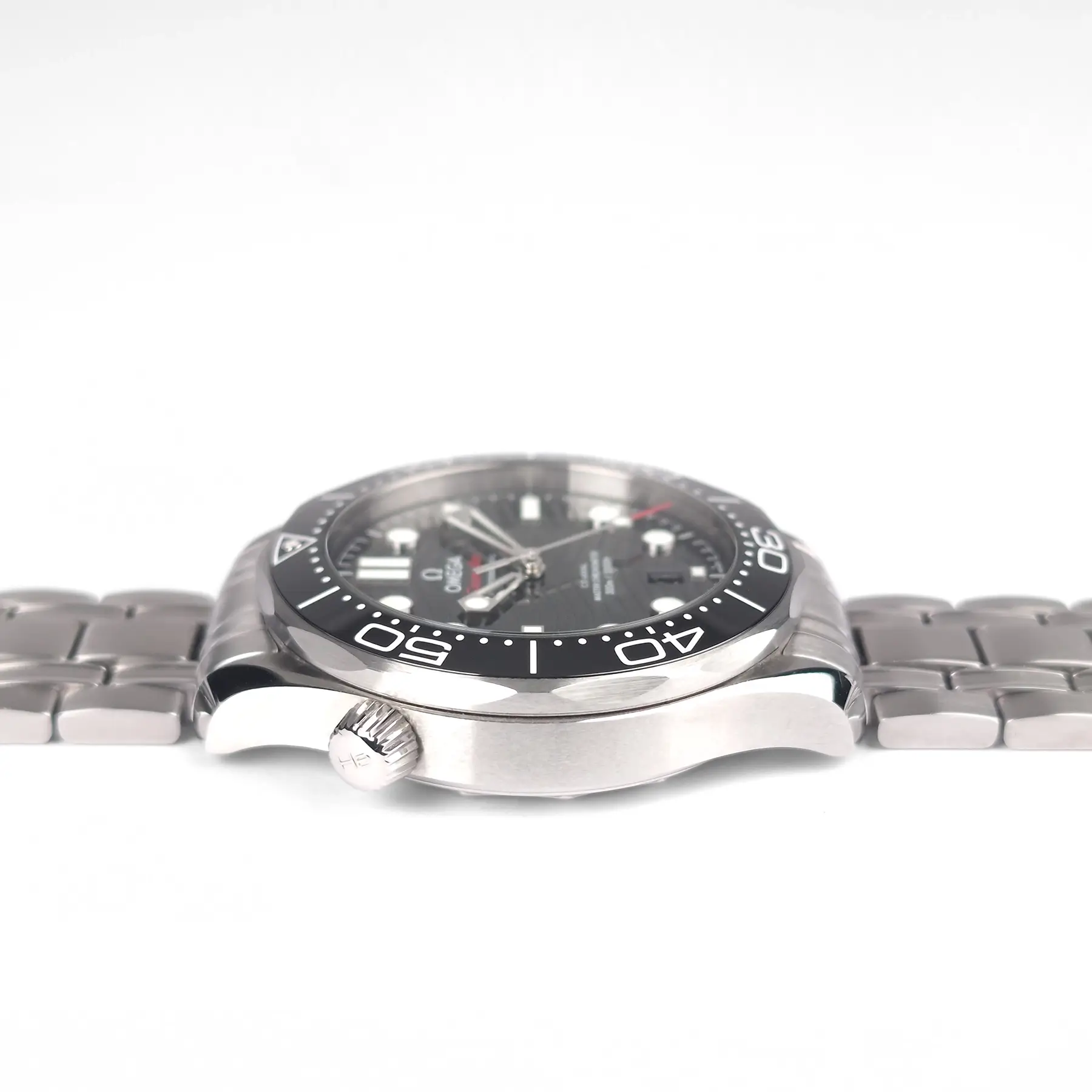 Omega Seamaster Diver 300 M210.30.42.20.01.001