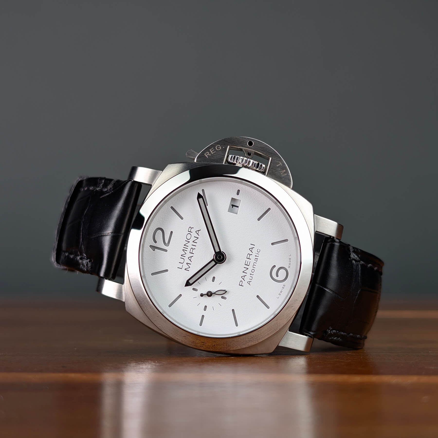 Panerai Luminor Quaranta PAM01371